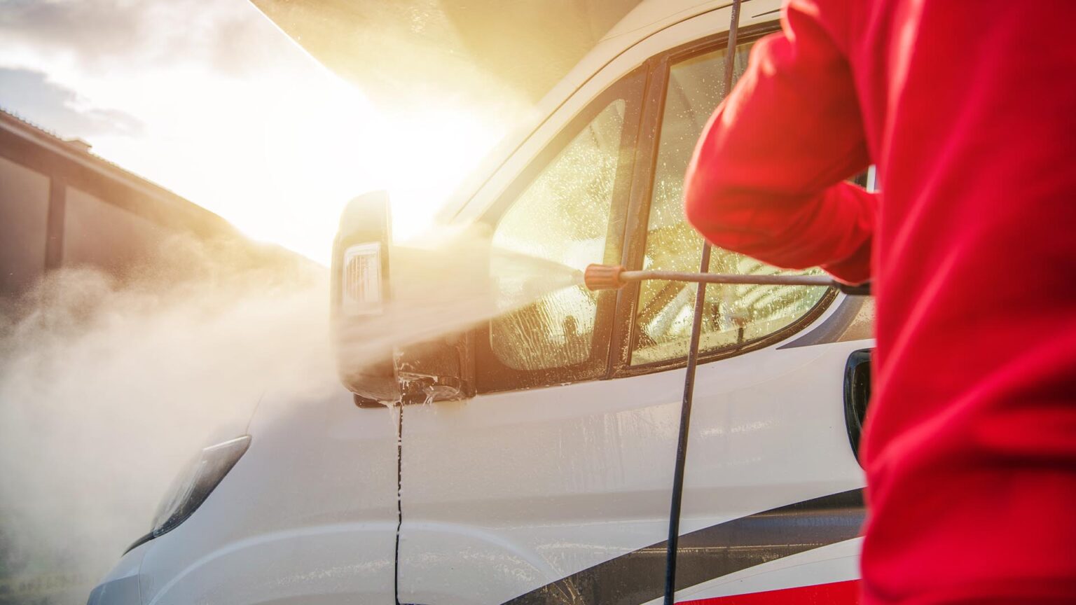 Affordable Fleet Washing for Maintaining Clean Vehicles